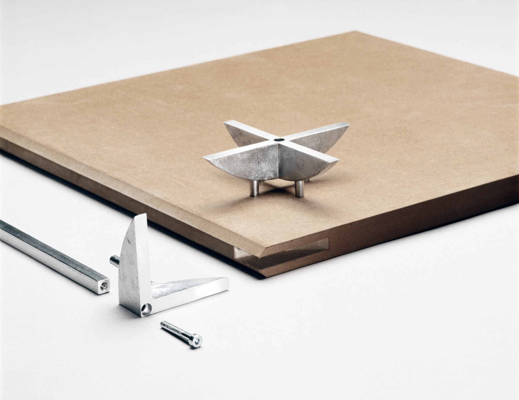 Endless Shelf | Studio Aisslinger