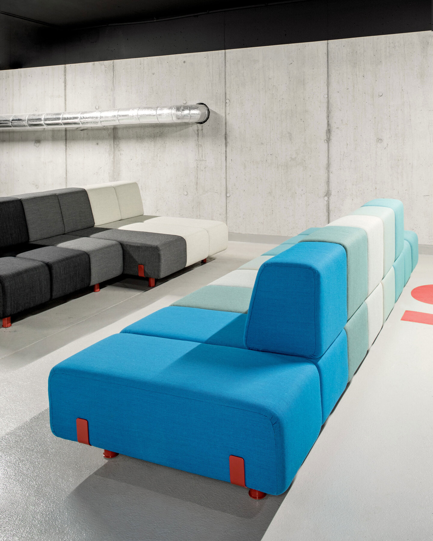 Pin Sofa | Studio Aisslinger